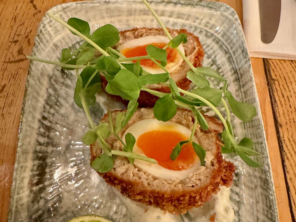 What To Eat in England: 18 Traditional British Foods You Must Try